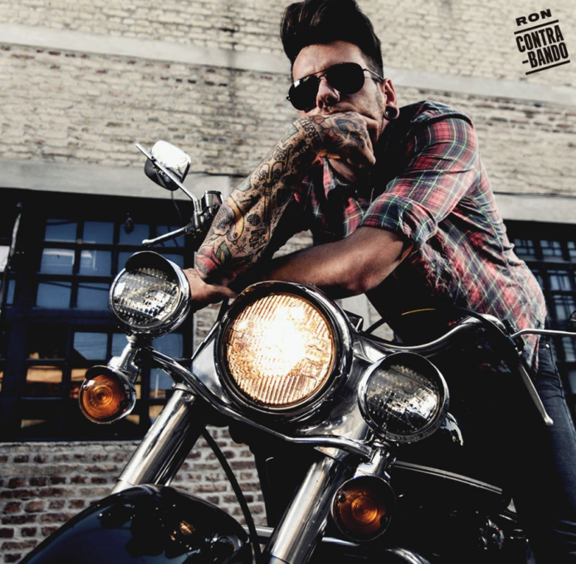 Contrabando Ron añejo de la República Dominicana - Grupo Caballero